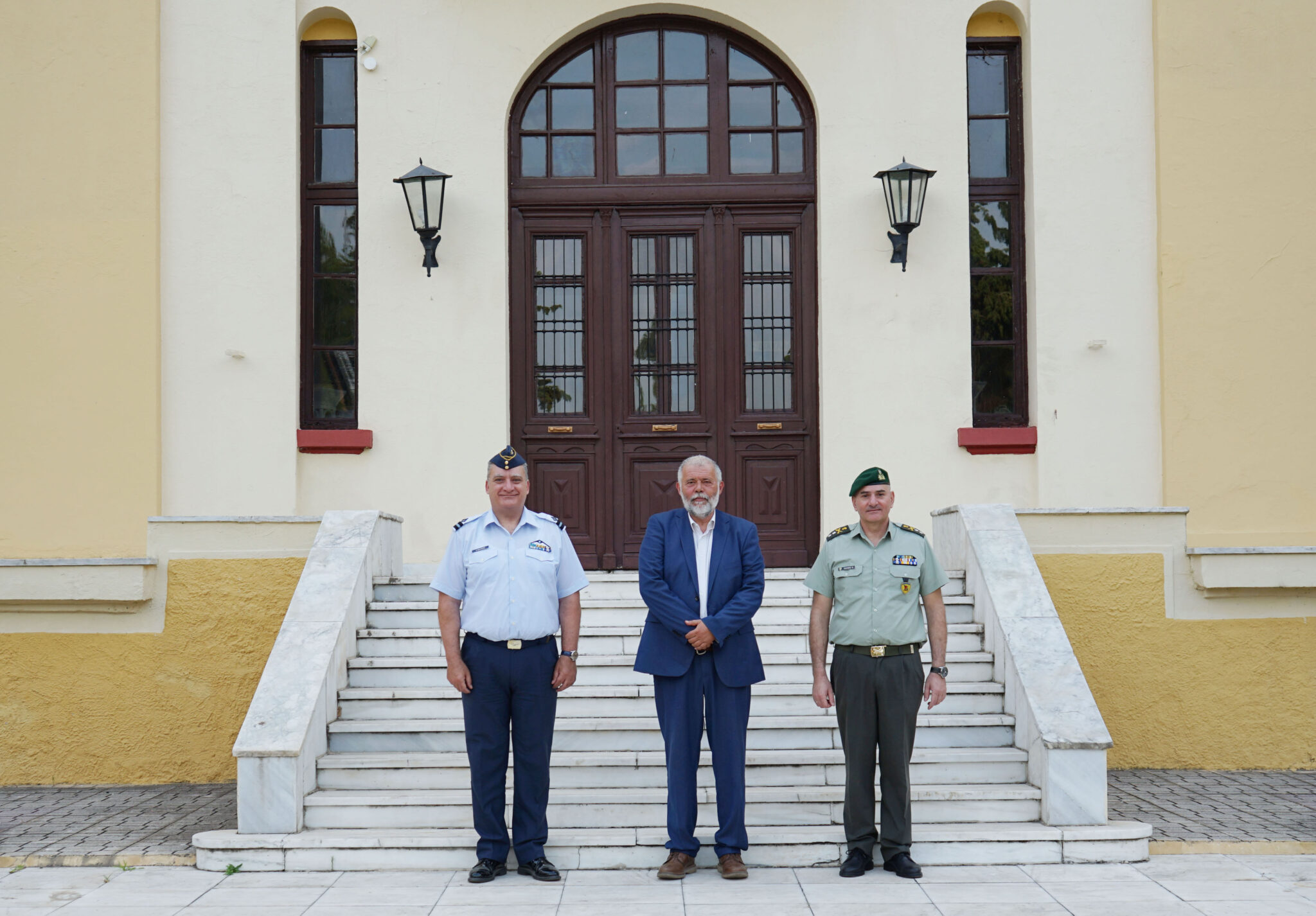 Επίσκεψη στη Σχολή του Προέδρου του Ελληνικού Κέντρου Αμυντικής ...